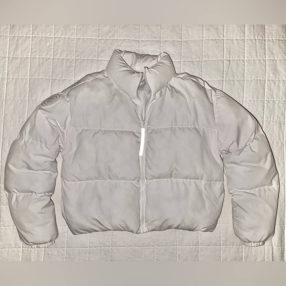 Fabletics White Cropped Down Puffer Jacket Xs - Gem